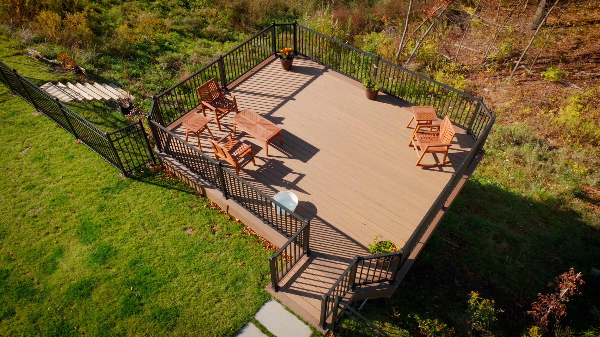TimberTech Reserve Deck - Overlooking Cliff - Lorenzi Deck Company